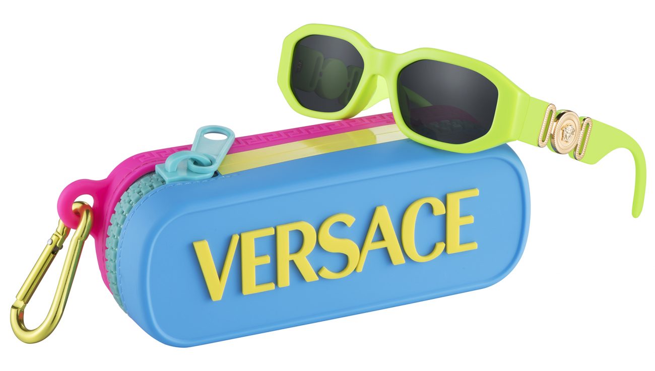 Versace lanza su primera colección infantil - Revista óptica Lookvision