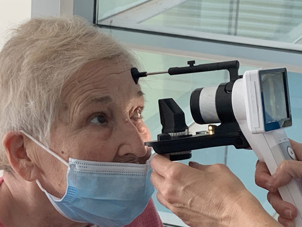 Abre sus Ojos recibe una donación de equipos de observación y apoyo al ...