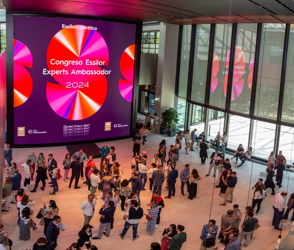 EssilorLuxottica celebra su Congreso Essilor Experts Ambassador 2024 en Milán - Revista óptica ...